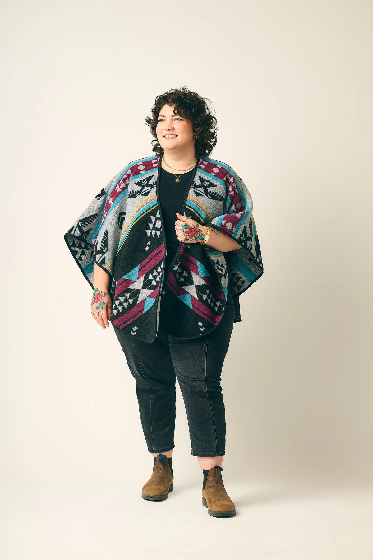 Eclair Indigenous Shawl – The Cedar Basket